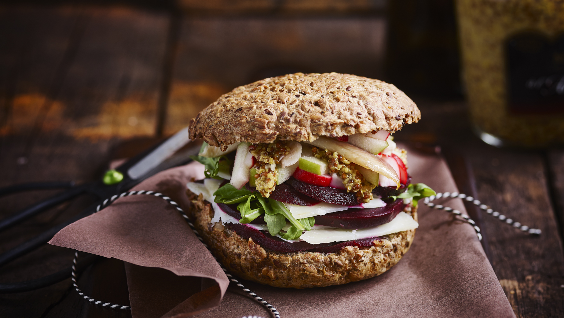 PANESCO | MULTI SEED’R BUN, vegetarian gourmet burger