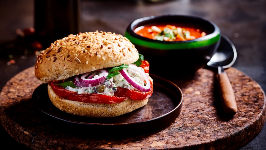 PANESCO | CRYSTAL ROLL SEEDED PRE-SLICED